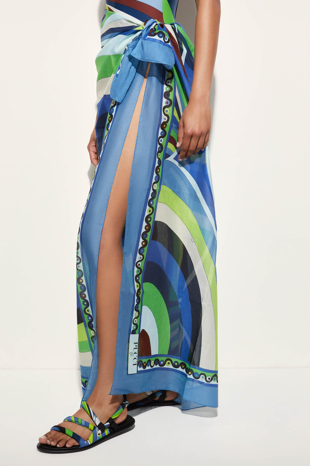 SARONG