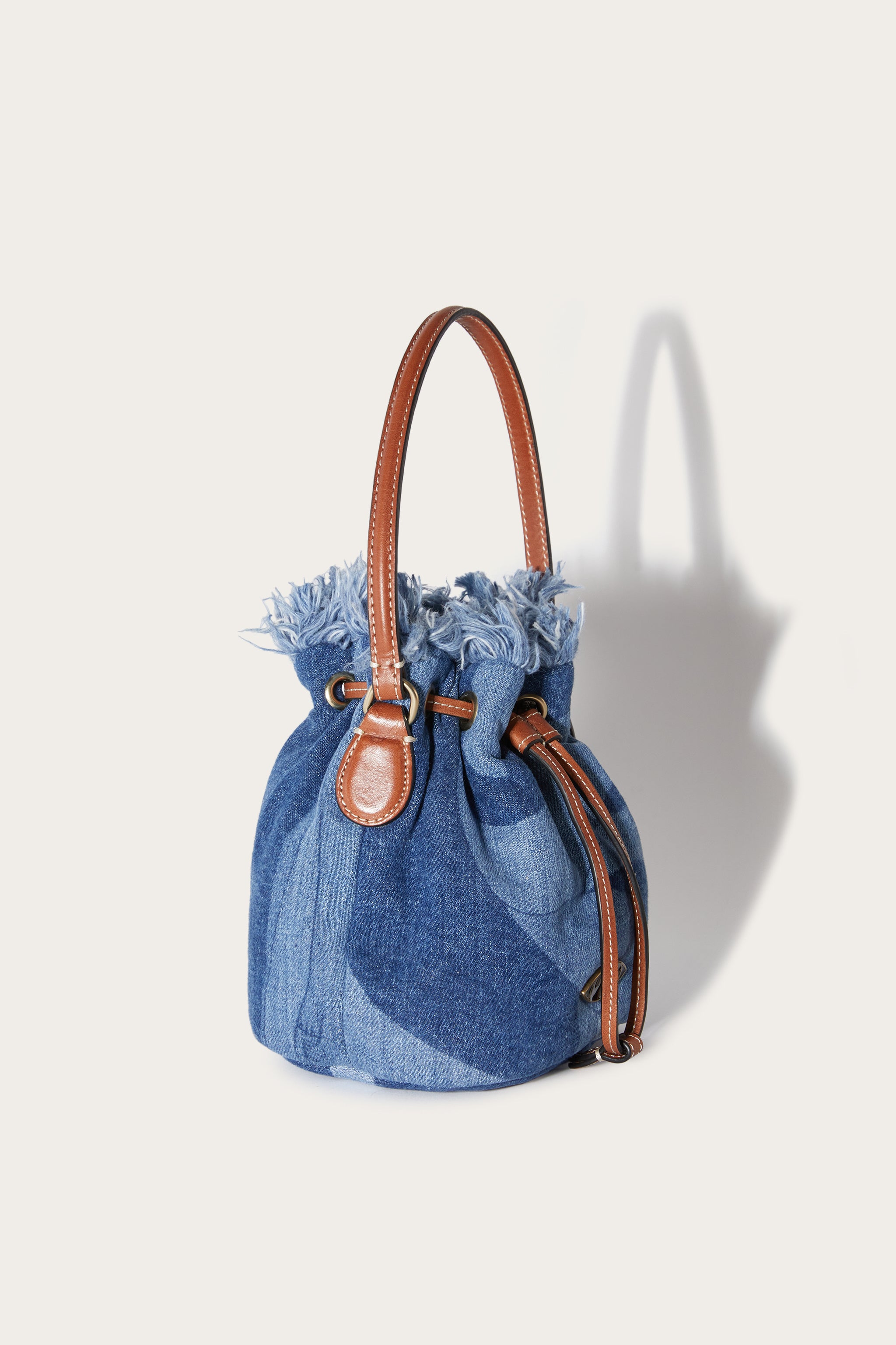 Yummy Bucket Bag – PUCCI Online Store