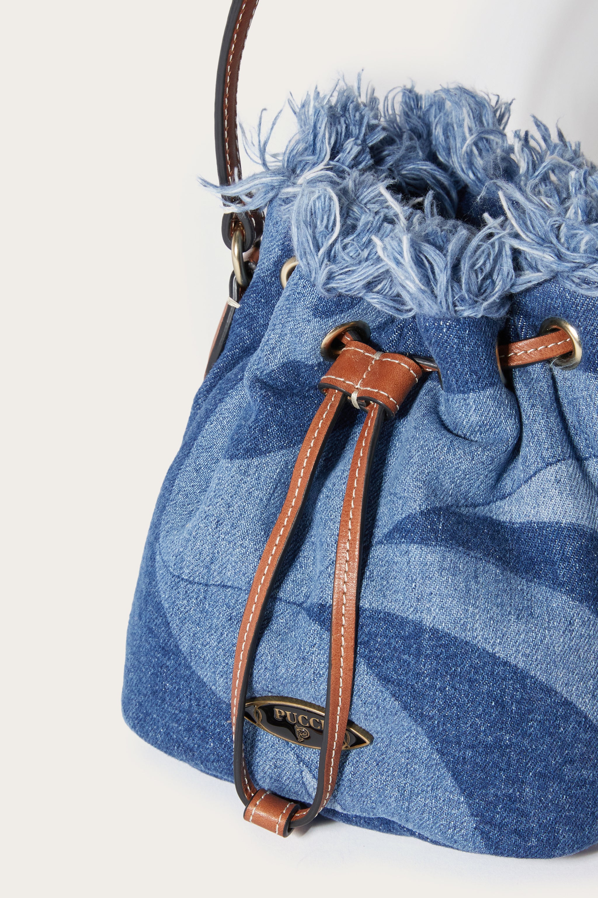 Yummy Bucket Bag – PUCCI Online Store