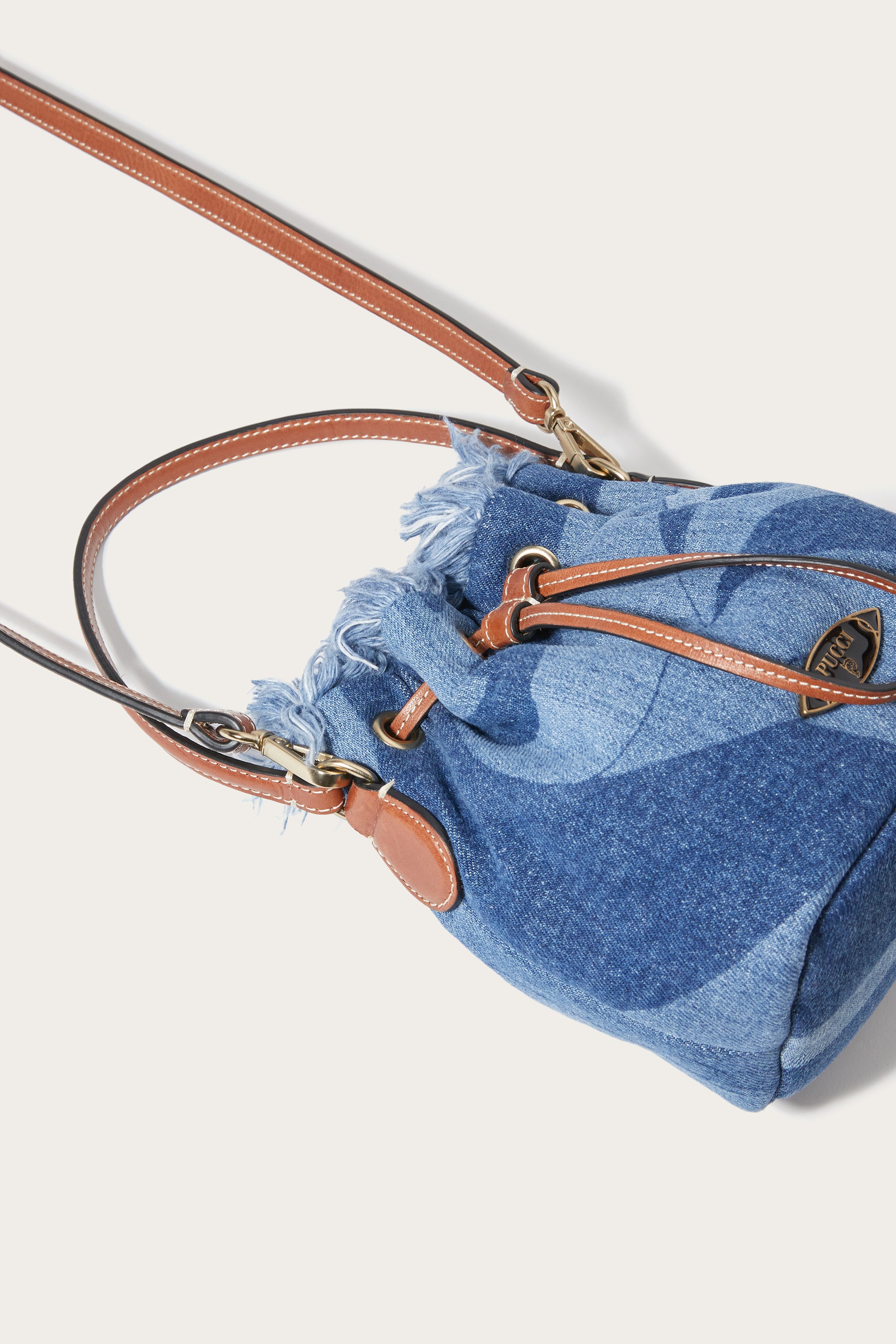 Yummy Bucket Bag – PUCCI Online Store